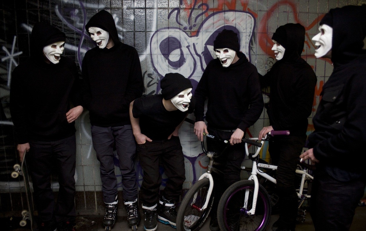 Guerilla-style graffiti stunt marks GetTheLabel.com PR campaign | The Drum