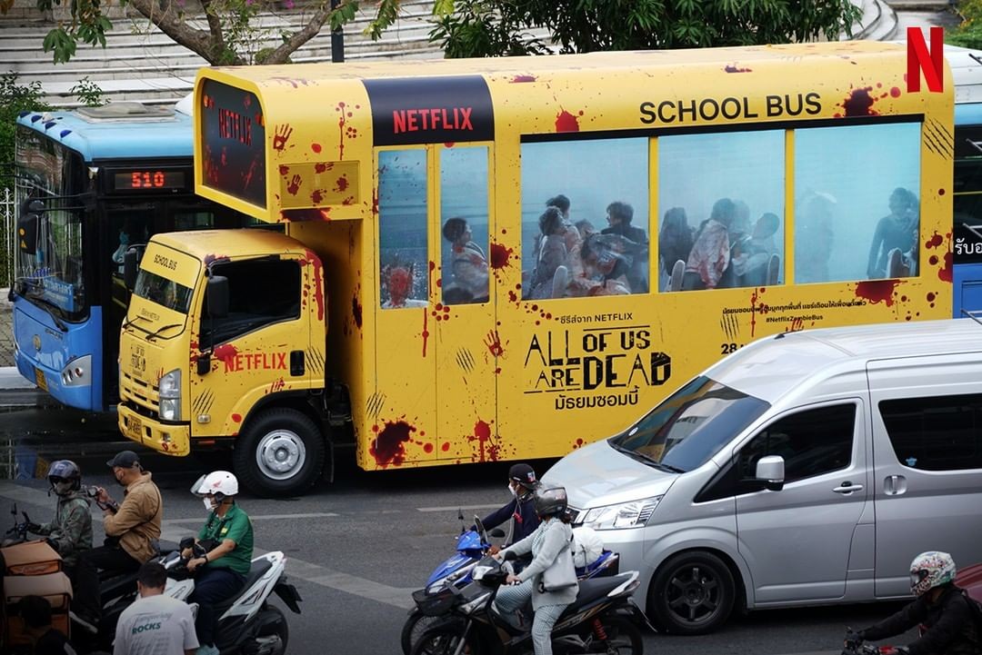 Ad Of The Day: Netflix’s Bloody Bus Filled With Zombies Terrifies ...